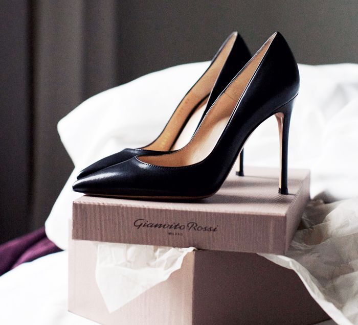 The 10 Best Shoe Designers, From Louboutin to Blahnik | Who What Wear