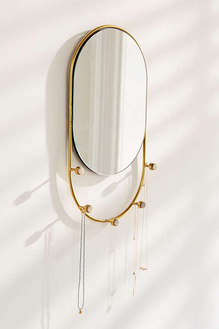 9 Ways to Store Your Necklaces You Haven't Tried | Who What Wear