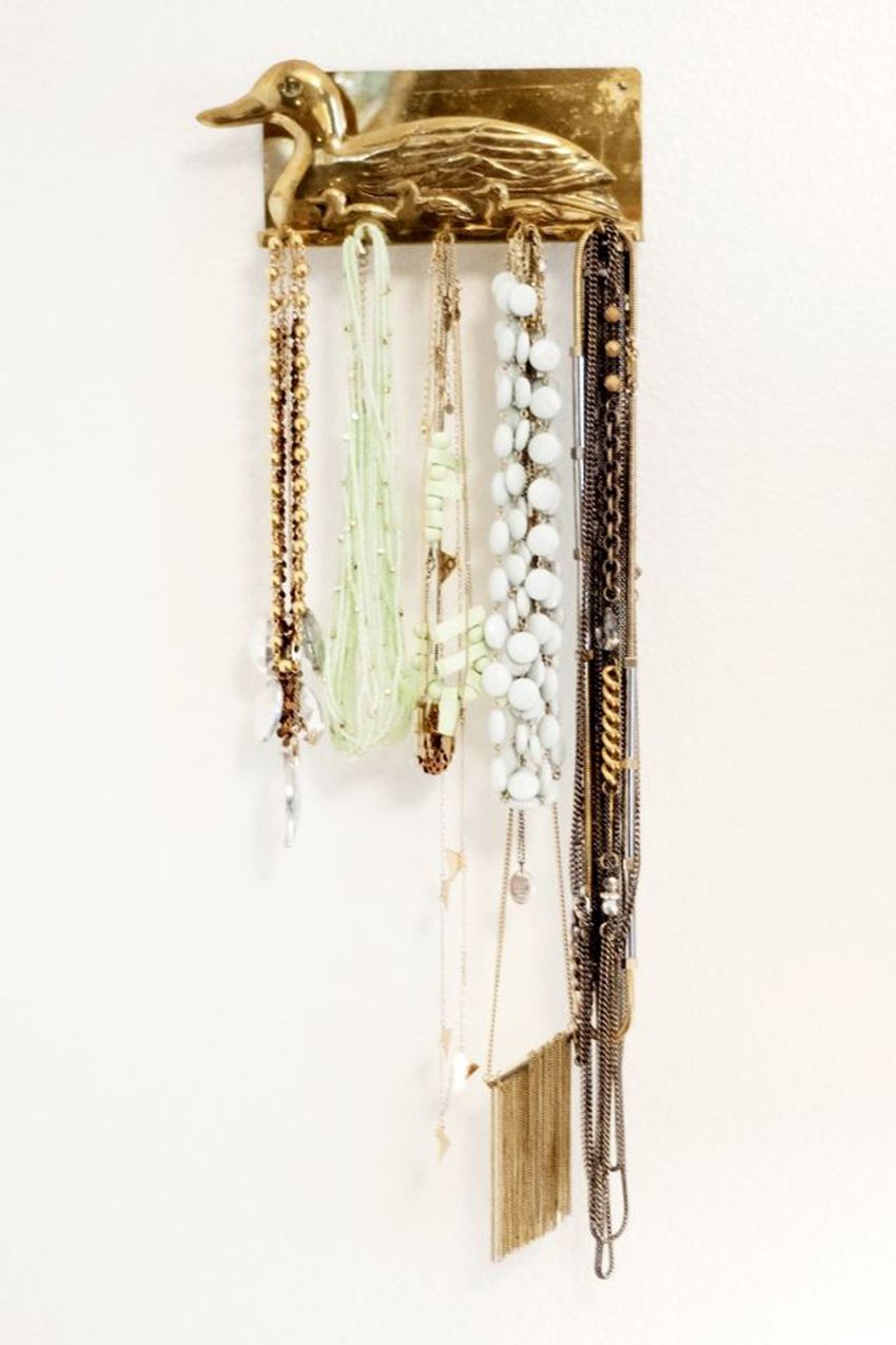 9 Ways to Store Your Necklaces You Haven't Tried | Who What Wear