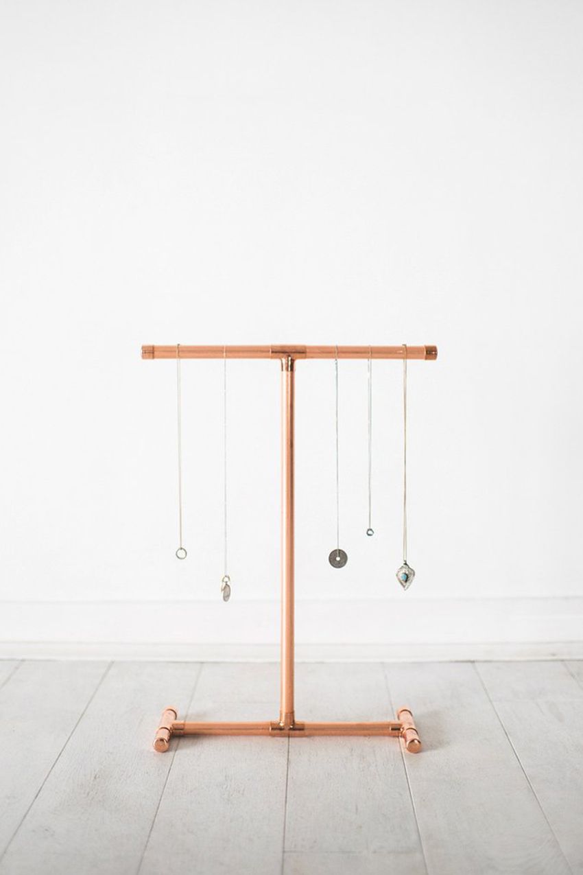 9 Ways to Store Your Necklaces You Haven't Tried | Who What Wear