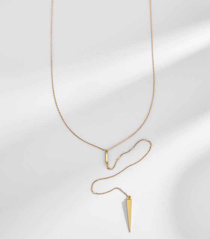 9 Ways to Store Your Necklaces You Haven't Tried | Who What Wear