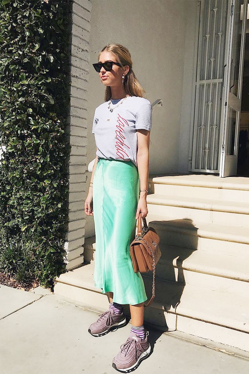 These Are Our Go-To High-Waisted Skirt Outfits | Who What Wear