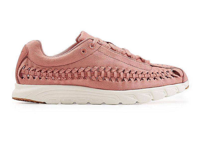 The "Beautiful" Nike Sneakers Everyone Wants | Who What Wear