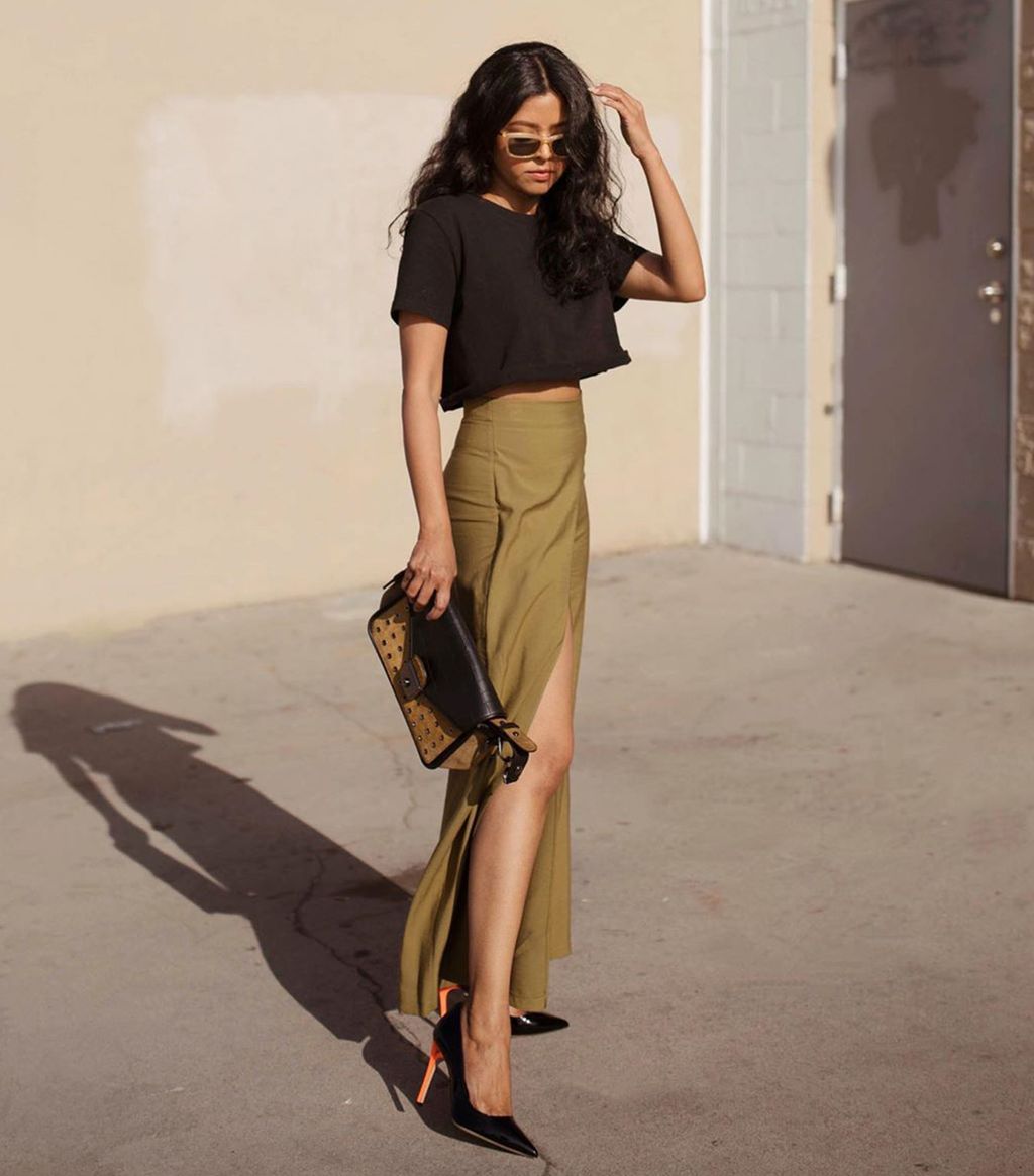 How to Wash Dark Clothes in 4 Simple Steps | Who What Wear