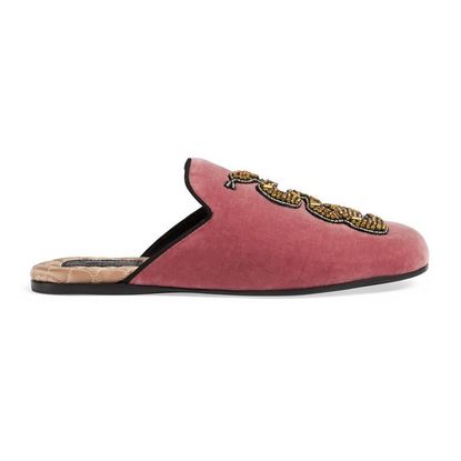 12 Slippers for the Coziest Street Style | Who What Wear