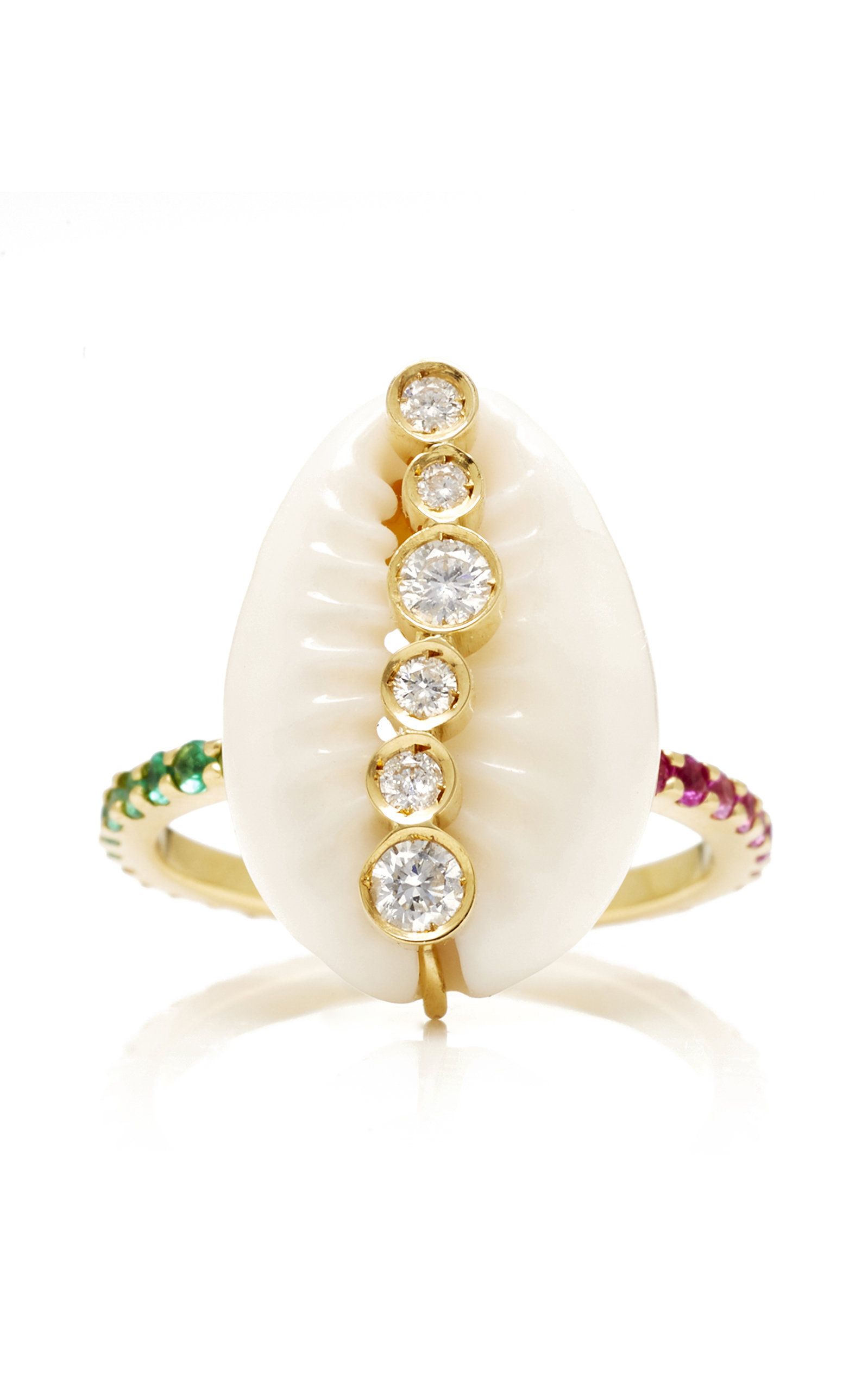Shell Jewellery Is One of 2018's Biggest Jewellery Trends | Who What Wear