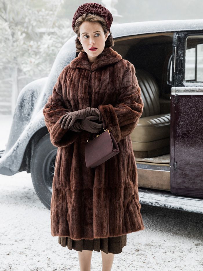 The Crown Season 2 Costumes | Who What Wear