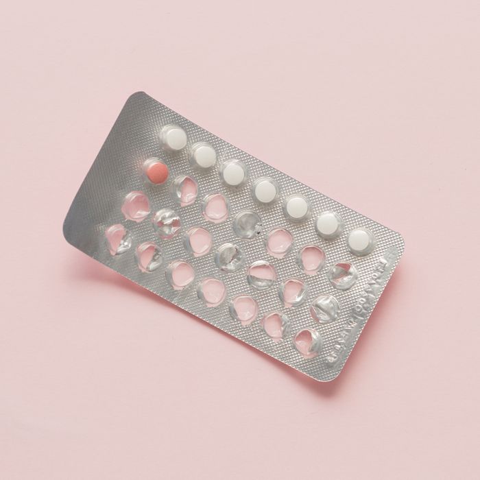 5 Helpful Ways to Treat Nausea During Your Period | Who What Wear
