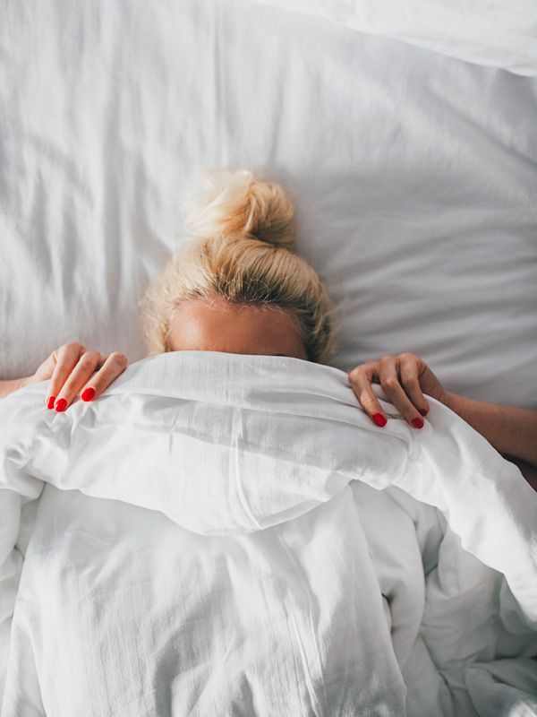 5 Helpful Ways to Treat Nausea During Your Period | Who What Wear