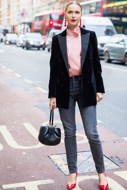 The Blazer Styles That Are Taking Over Right Now | Who What Wear