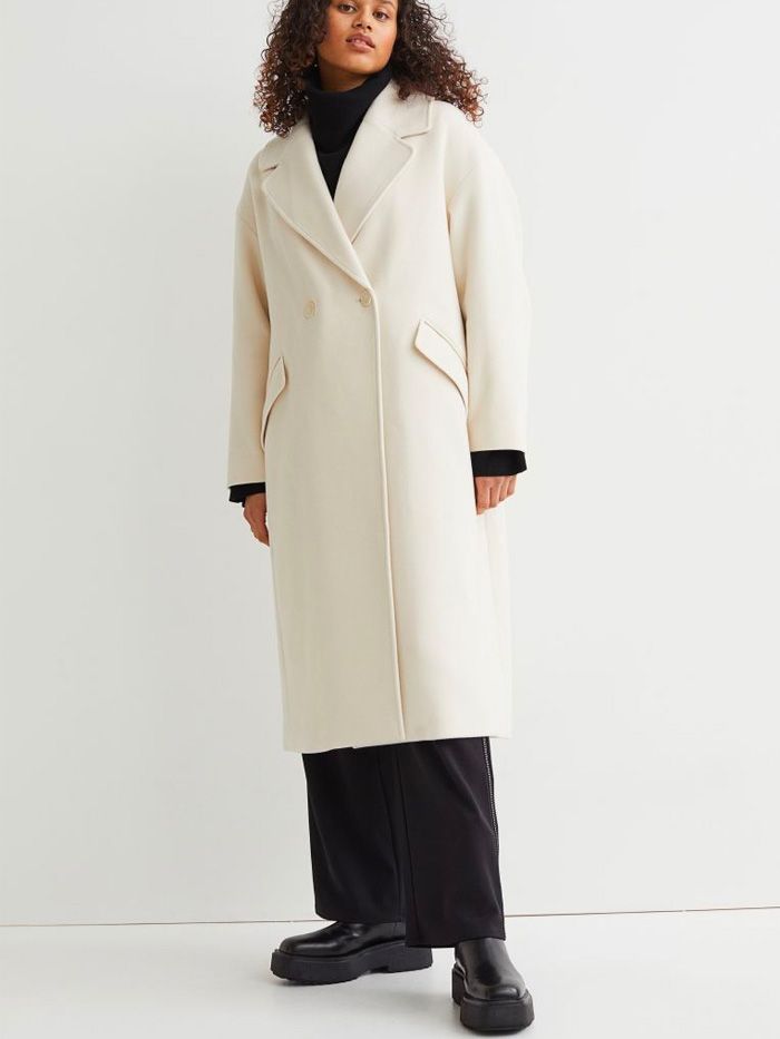 11 Cute Snow Outfits Fashion People Are Wearing This Winter | Who What Wear