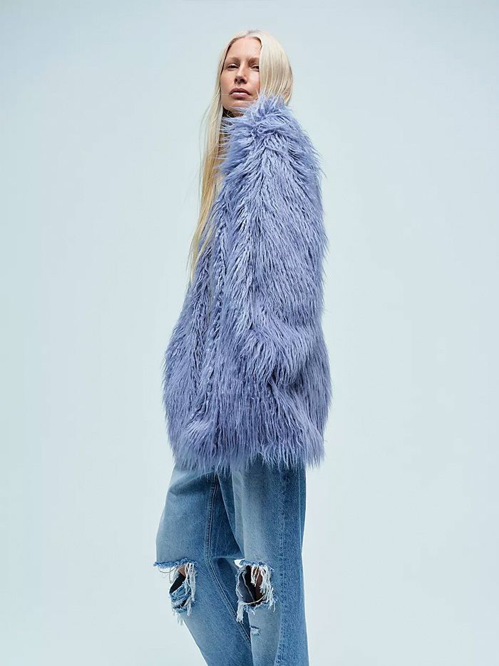 11 Cute Snow Outfits Fashion People Are Wearing This Winter | Who What Wear