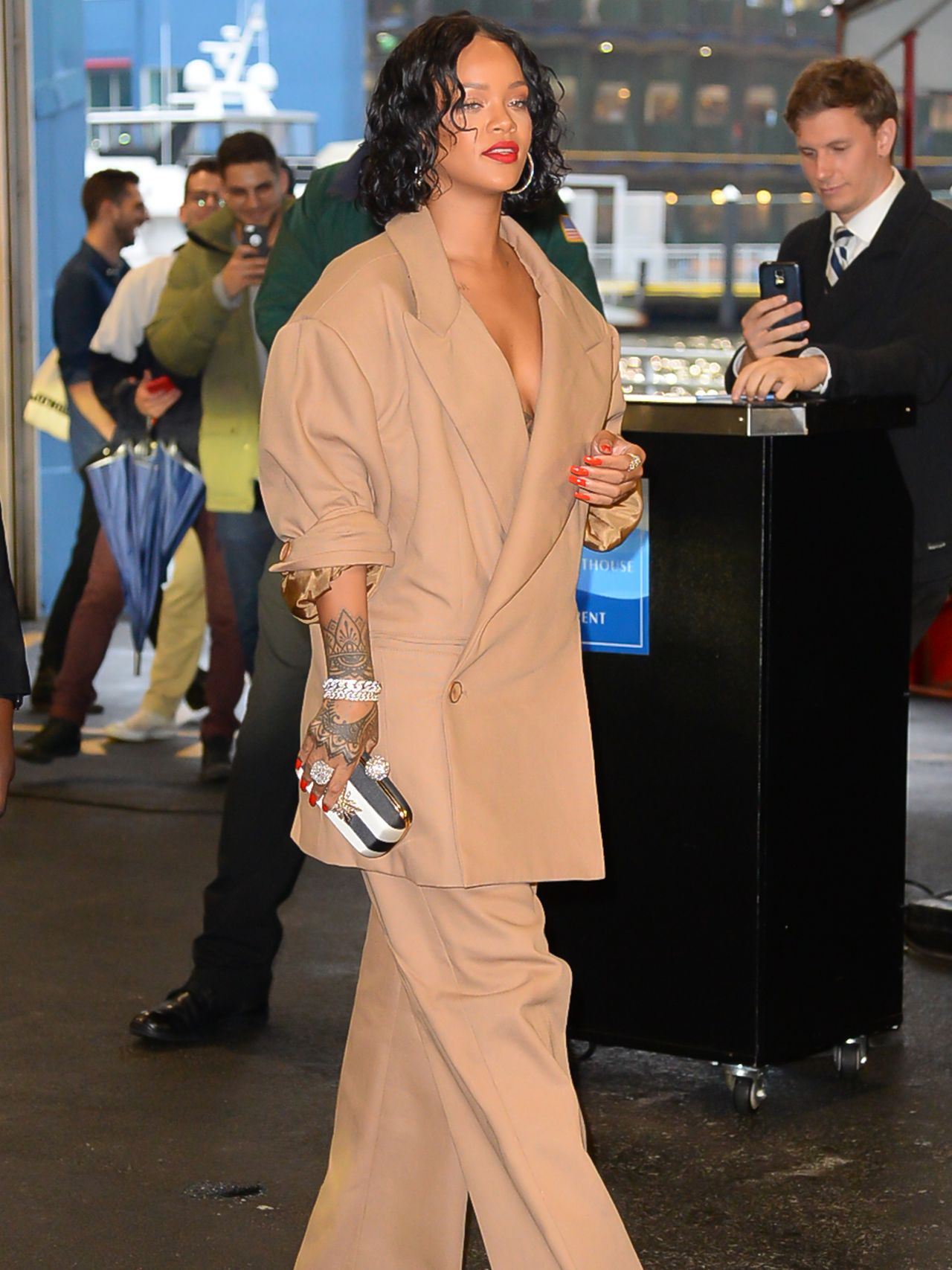 42 Outfits to Wear to an Interview | Who What Wear