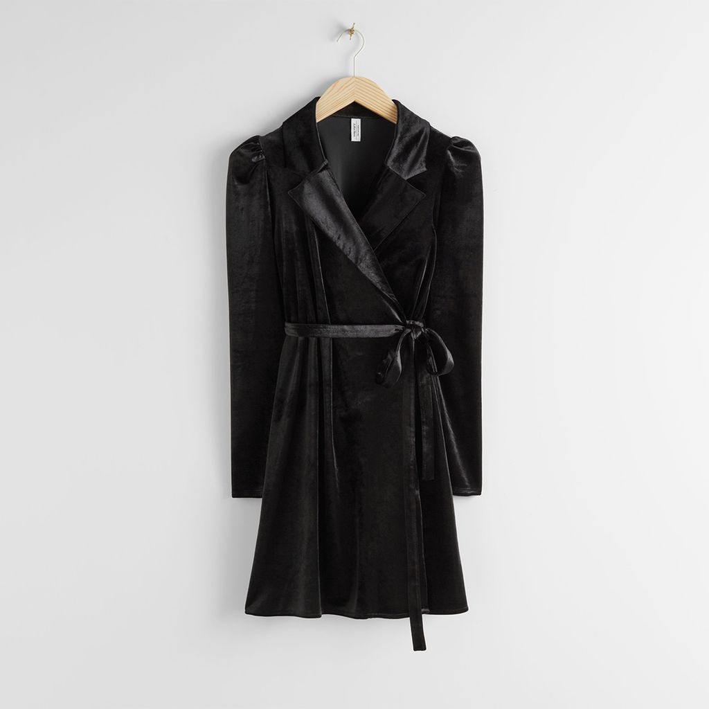 How to Clean Velvet Fabric | Who What Wear