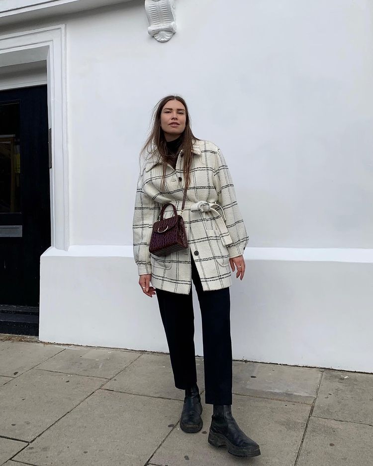 5 Easy Ways to Wear Cropped Trousers With Ankle Boots | Who What Wear UK