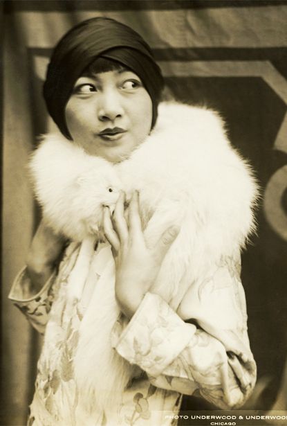 1920s Fashion: The Ultimate Guide to '20s Style and Outfits | Who What Wear