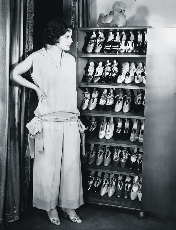 1920s Fashion: The Ultimate Guide to '20s Style and Outfits | Who What Wear