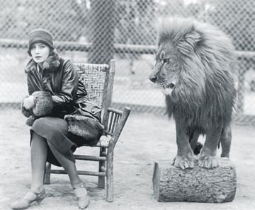 1920s Fashion: The Ultimate Guide to '20s Style and Outfits | Who What Wear