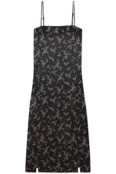 The Sheer Dress Nearly Every VS Model Owns | Who What Wear