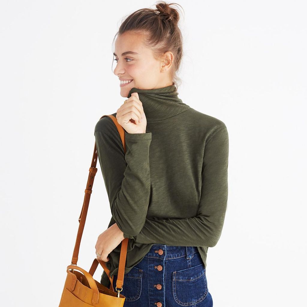 The Best Lightweight Turtlenecks for Layering | Who What Wear