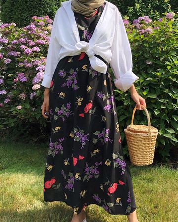 Modest Fashion: Everything You Need to Know About It | Who What Wear