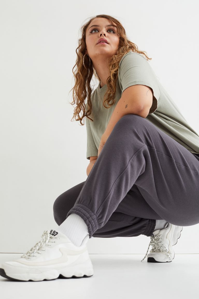 13 Neutral Outfits That Definitely Aren't Boring | Who What Wear