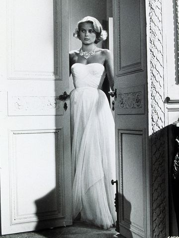 Grace Kelly Style: Her Most Memorable Looks | Who What Wear