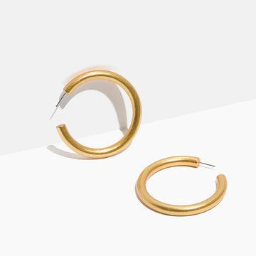 5 Tips for Wearing Heavy Earrings | Who What Wear