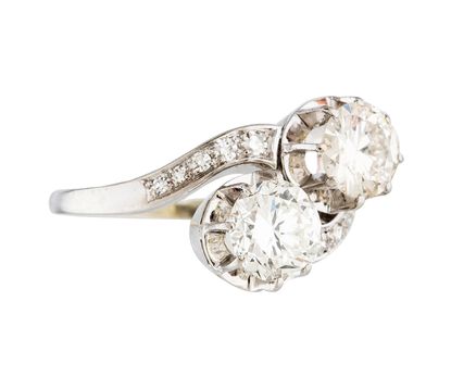 We're Seeing 2-Stone Engagement Rings Everywhere | Who What Wear
