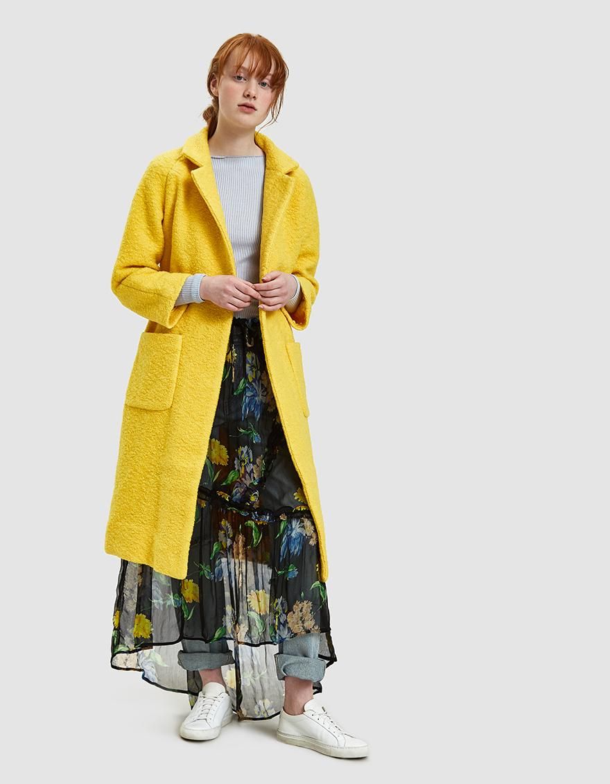 How to Roll Clothes for Packing | Who What Wear