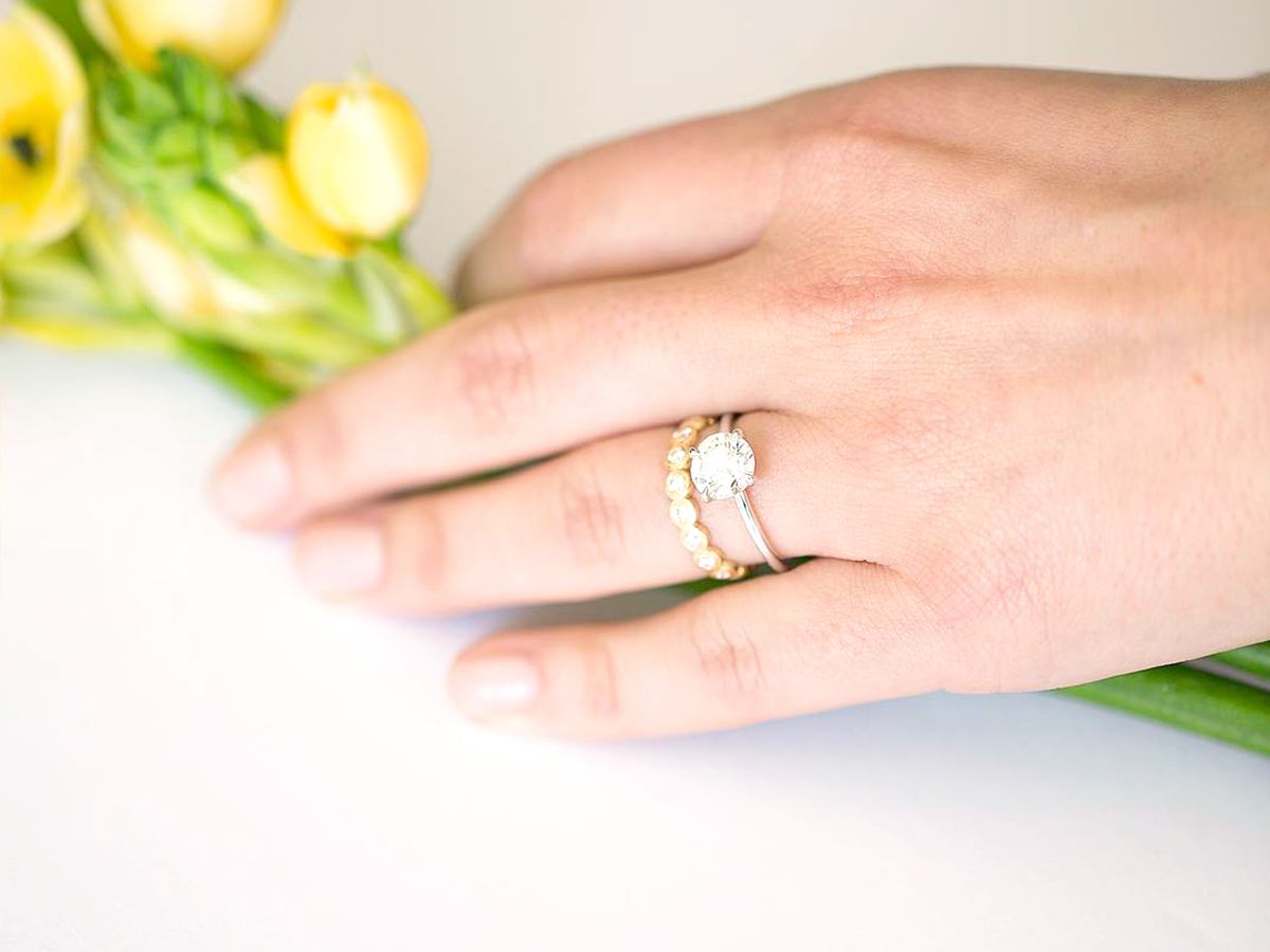 21 Minimalist Engagement Rings for the Modern Bride | Who What Wear