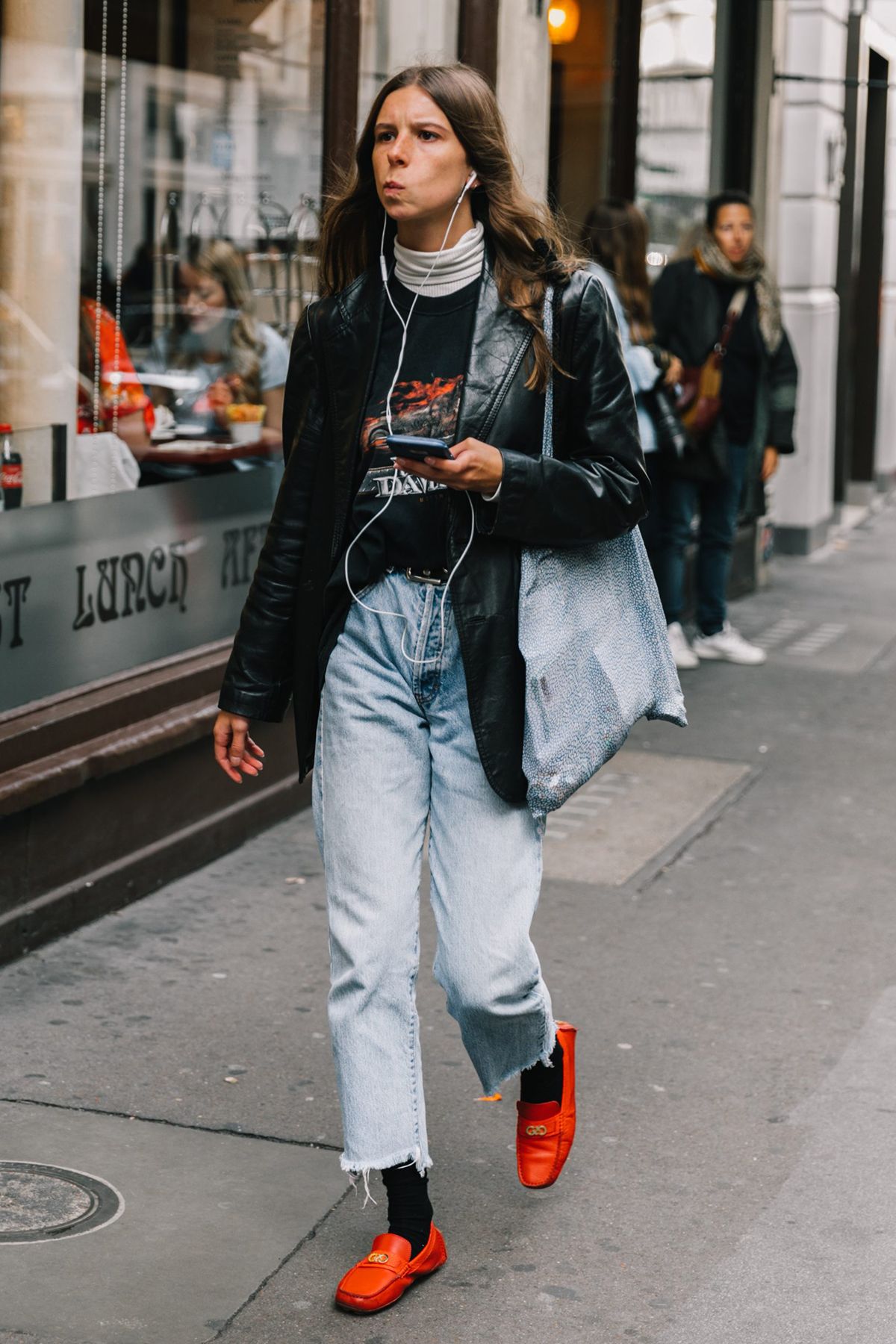 10 "Dad Jeans" Outfits to Try This Spring | Who What Wear