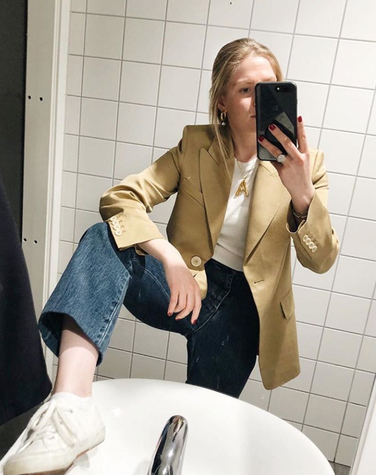 The Best Instagram Poses to Try Now | Who What Wear