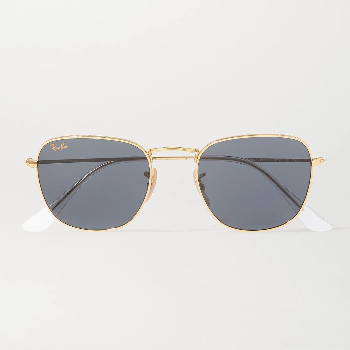 The Best Way to Clean Sunglasses (Without Causing Damage) | Who What Wear