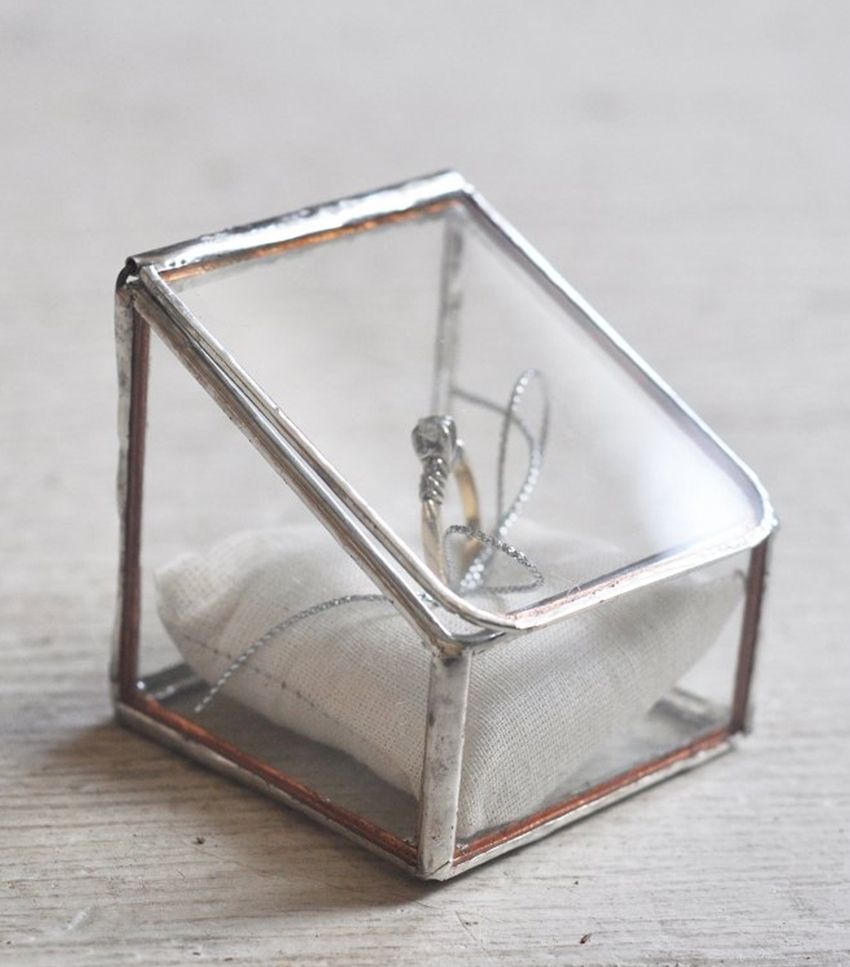 7 of the Prettiest Engagement Ring Boxes We've Seen | Who What Wear