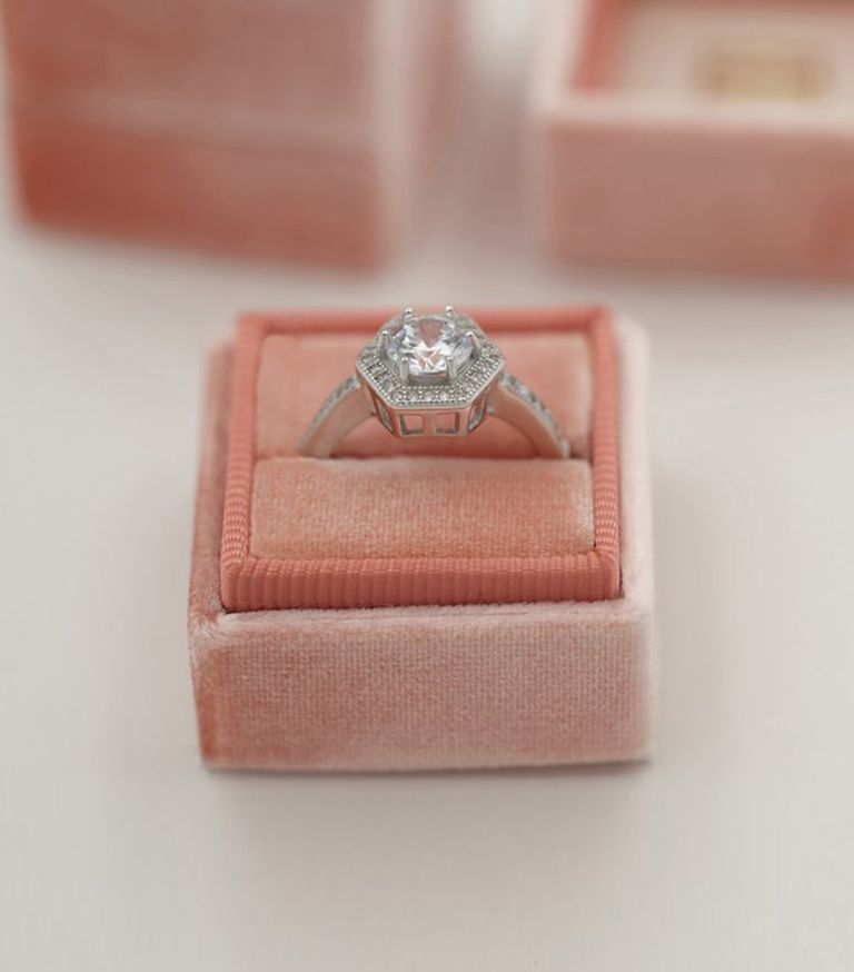 7 of the Prettiest Engagement Ring Boxes We've Seen | Who What Wear