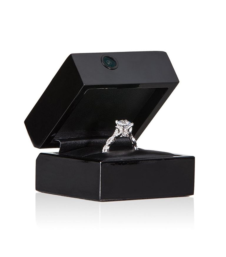 7 of the Prettiest Engagement Ring Boxes We've Seen | Who What Wear