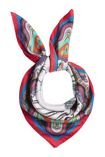 6 Cute Ways to Style Silk Scarves This Spring | Who What Wear
