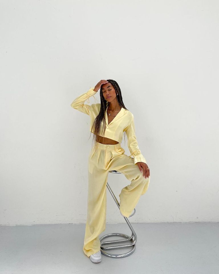 8 Yellow Outfit Ideas That Are So Chic | Who What Wear