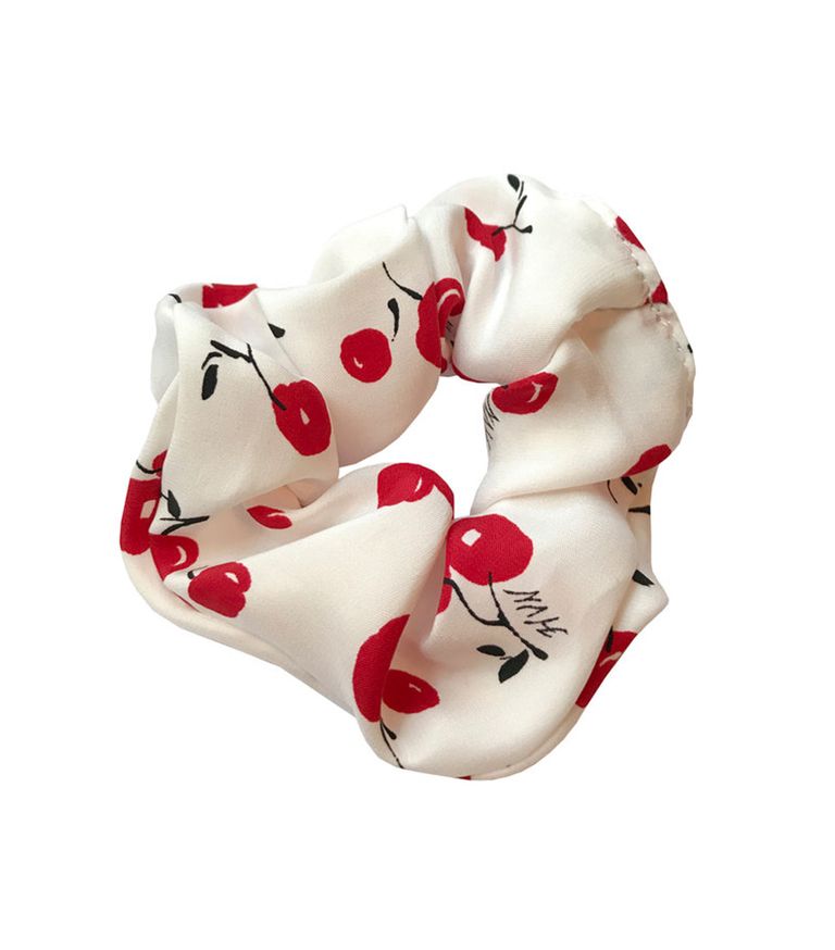 The Hair Scrunchie Trend Is Back | Who What Wear