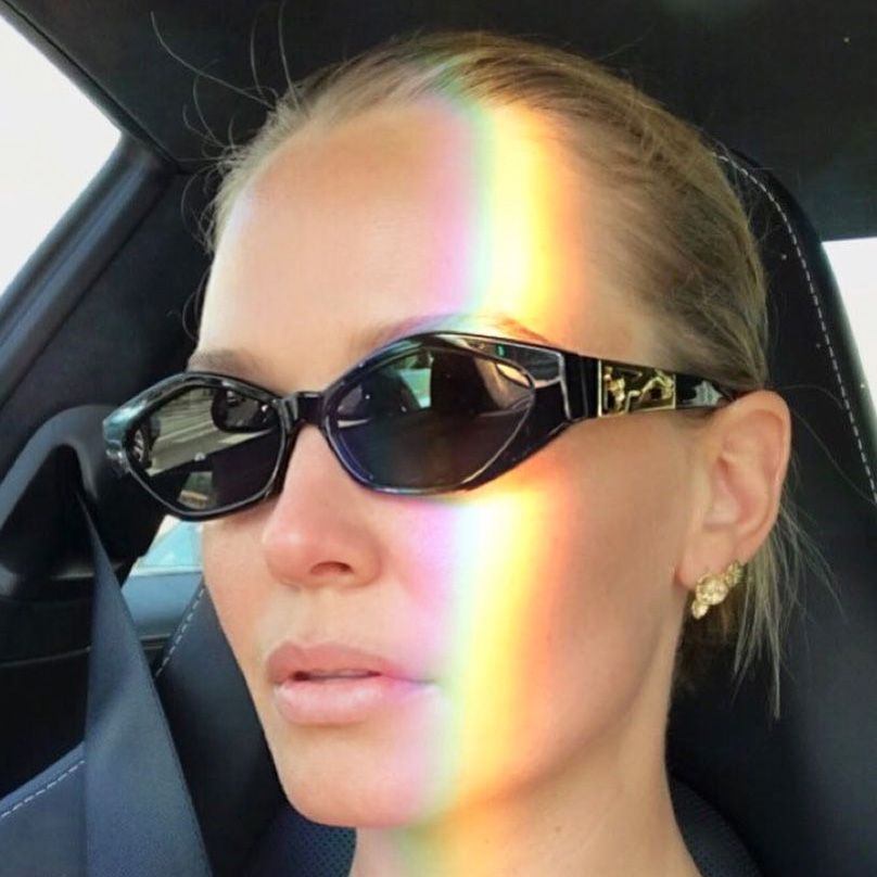 Jordan Askill and Le Specs Sunglasses Collaboration | Who What Wear
