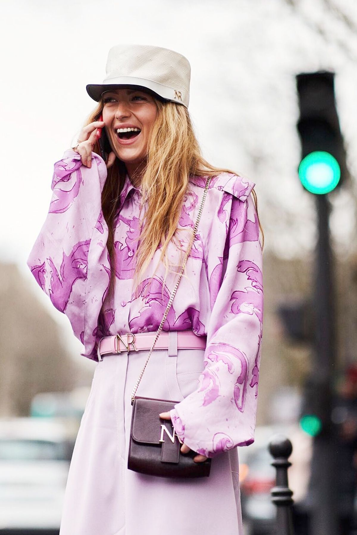 Here's How to Wear Bright Color Outfits | Who What Wear