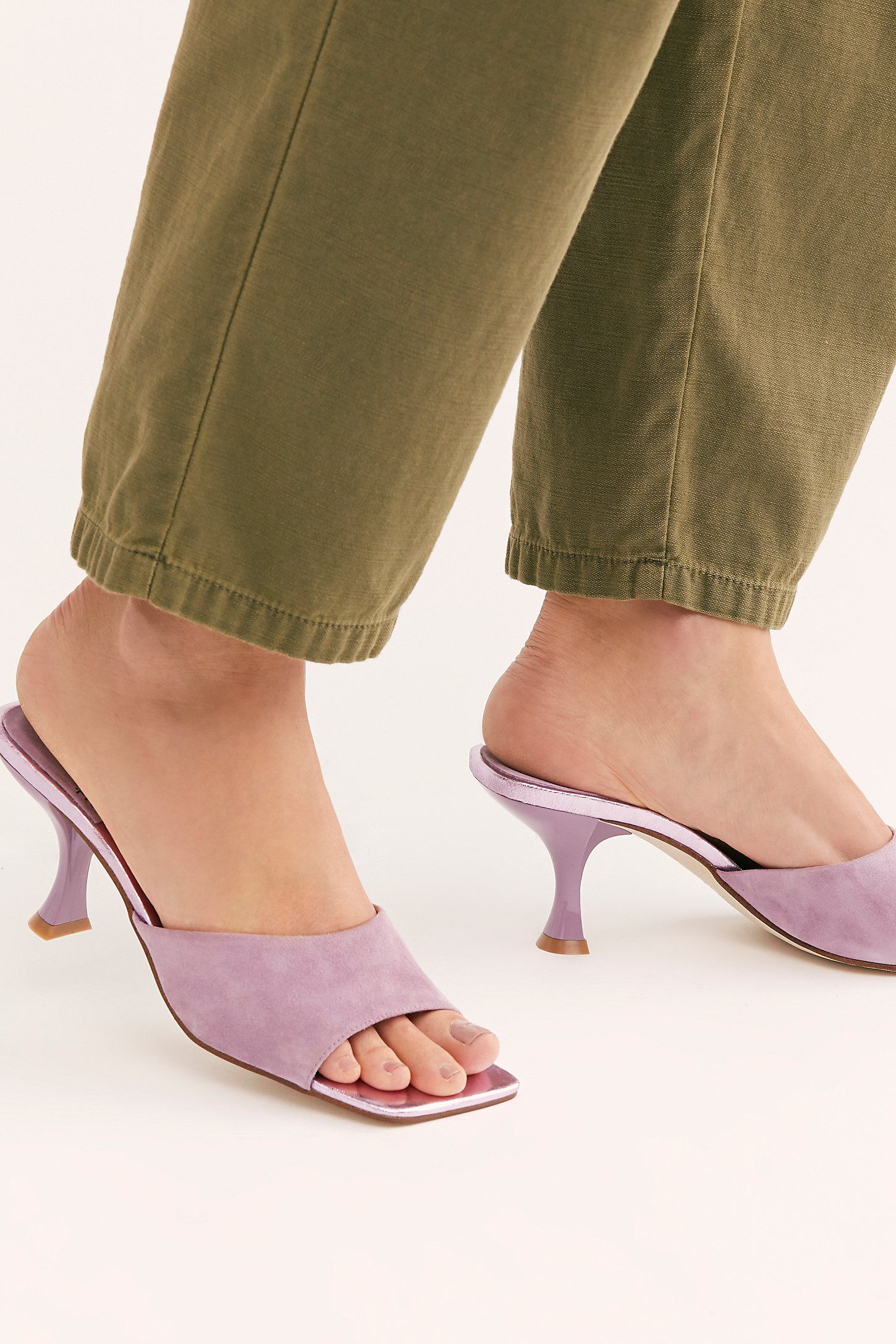 6 Purple Outfits to Pull Off the Year's Biggest Color Trend | Who What Wear