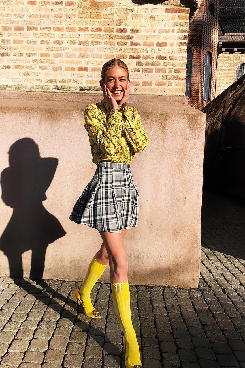 And Now, 17 New Poses to Try on Instagram | Who What Wear