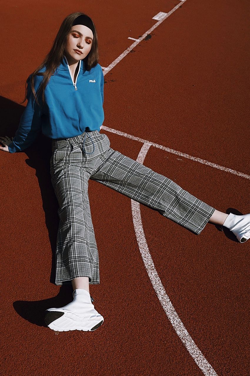 And Now, 17 New Poses to Try on Instagram | Who What Wear