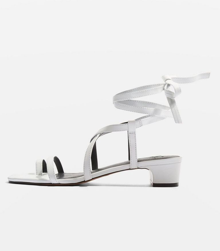 '90s-Inspired Sandals Are Everywhere Right Now | Who What Wear