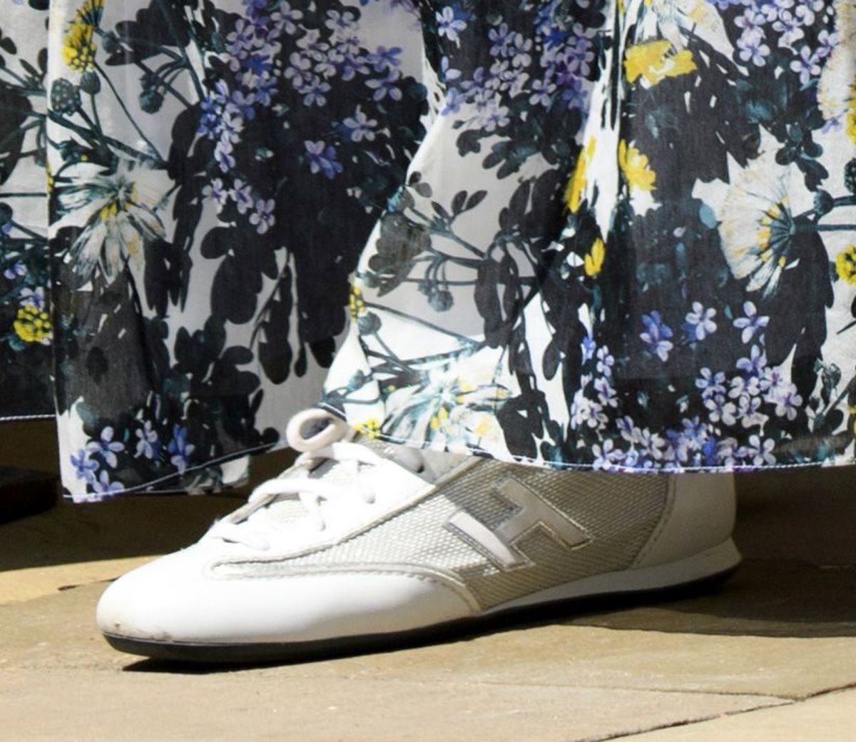 The Duchess of Kent Wore Trainers to the Royal Wedding | Who What Wear UK