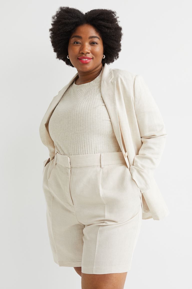15 Outfit Ideas for When Shorts Are All You Want to Wear | Who What Wear