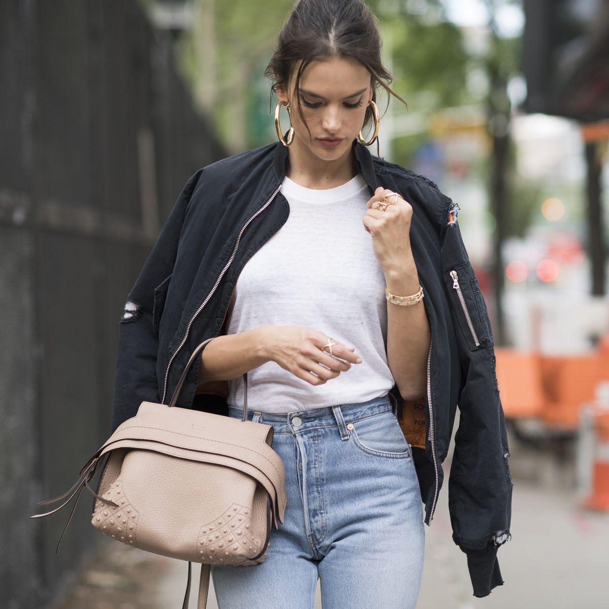 20 Perfect Gifts for Your Minimalist Friends | Who What Wear