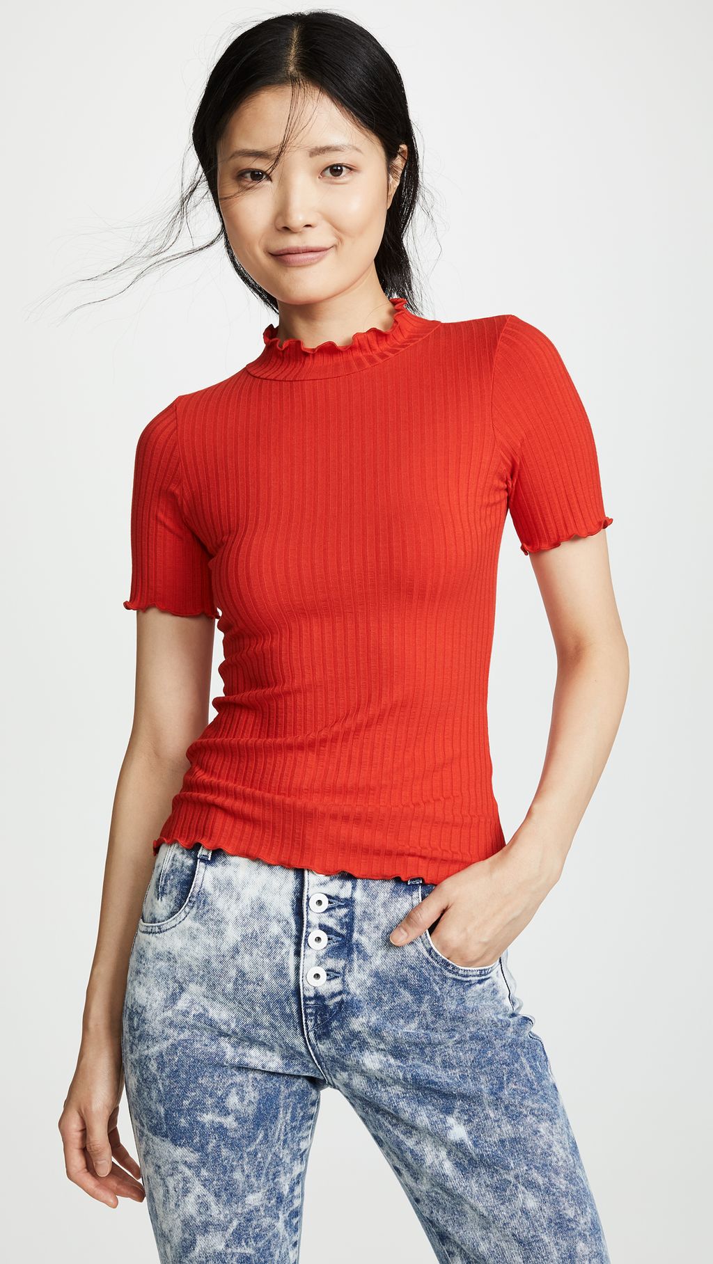11 Amusement Park Outfits That Are Comfortable Too | Who What Wear